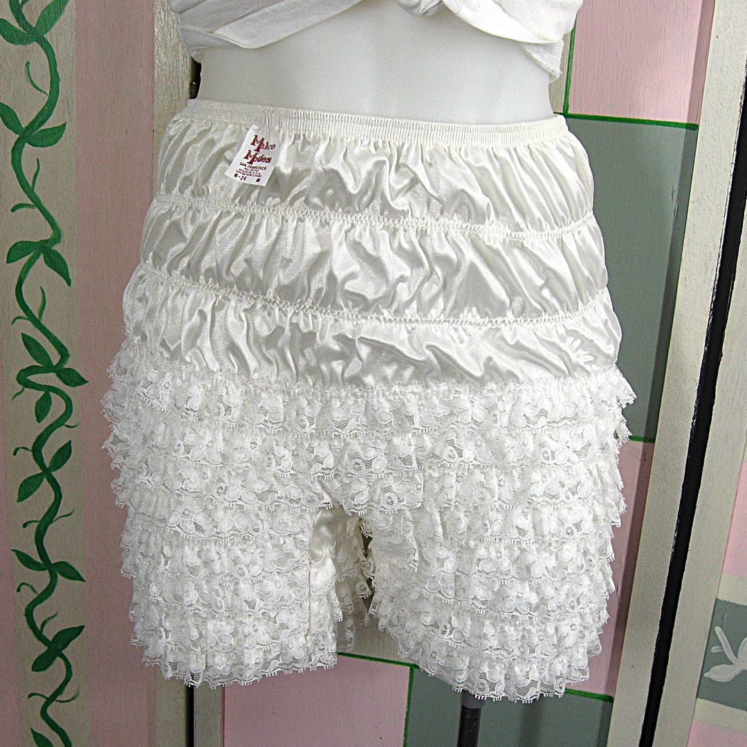 White Nylon Pettipants Ruffled Lace Bloomers Vintage Square Dance Can ...
