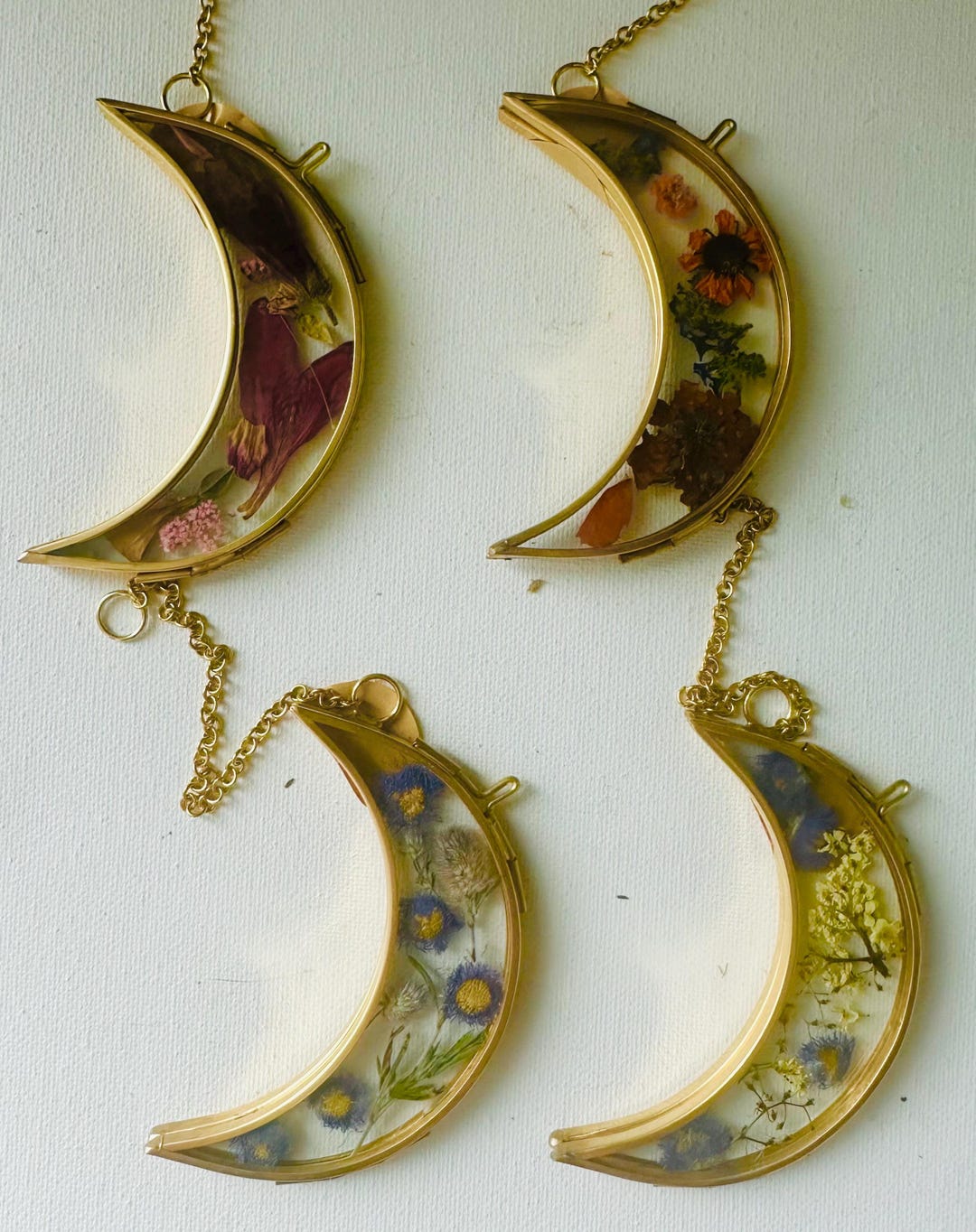 Pressed Flower Crescent Moon Frame, Small Hanging Moon Frame, Boho ...
