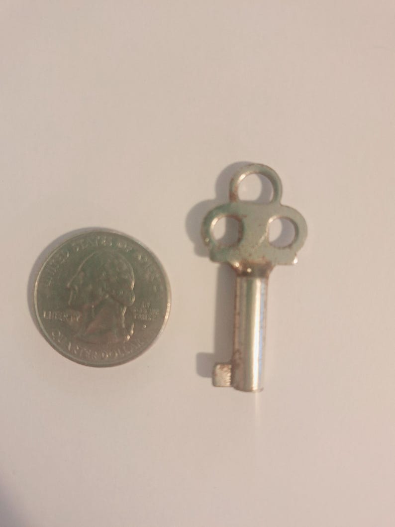 Small Vintage Skeleton Keys Antique Keys Old Cool Keys for Antique ...