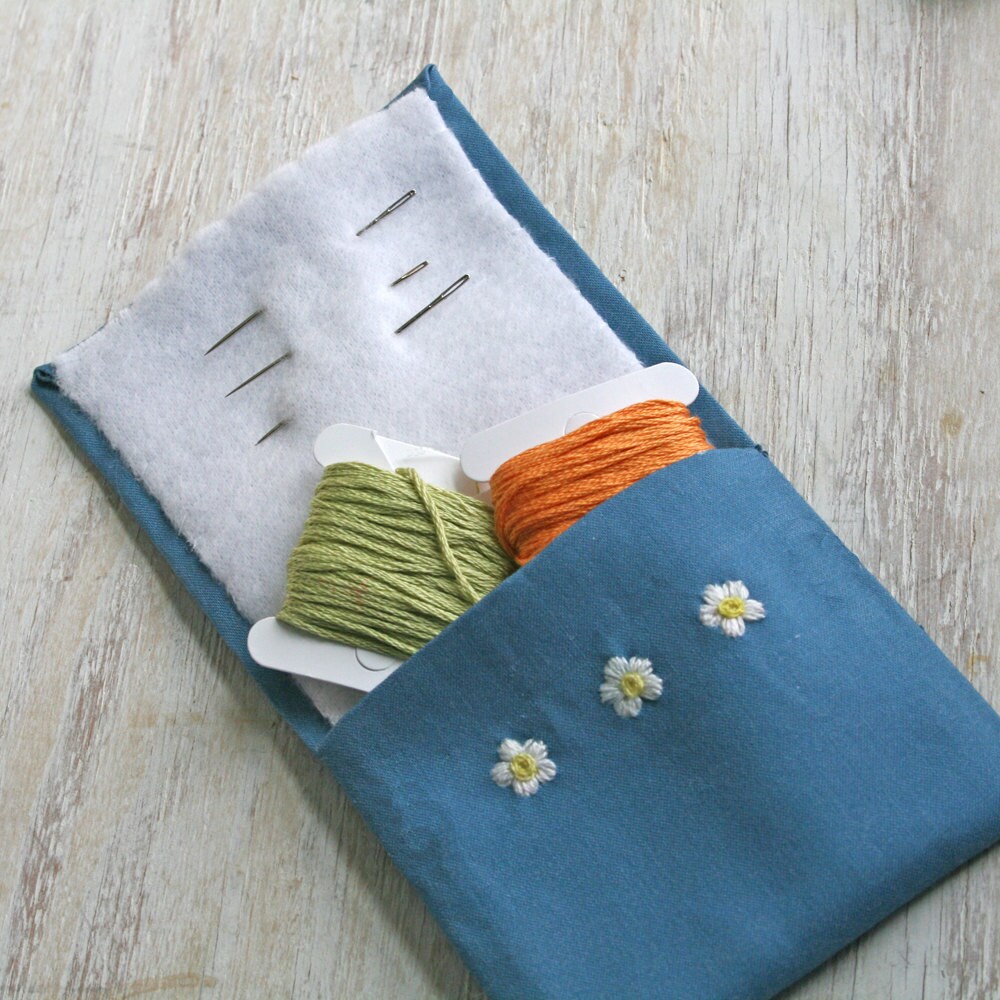 Daisy / Embroidery Kit / DIY / Pouch / Crewel / Embroidery Pattern ...
