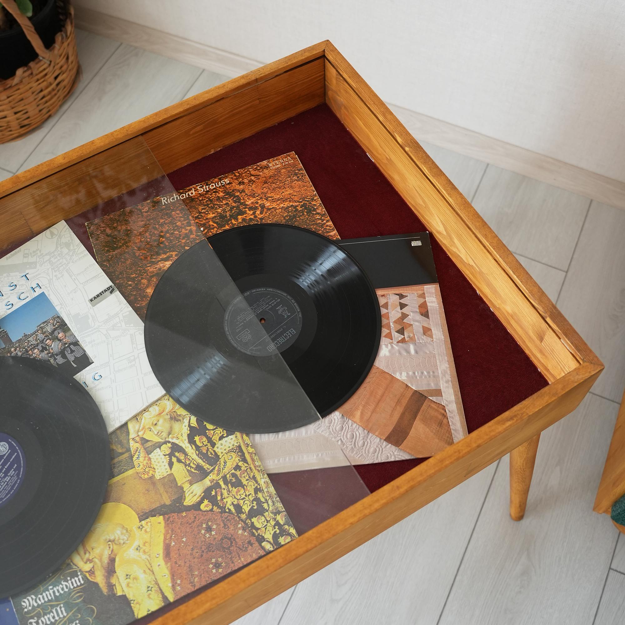 Rustic Display Table With Removable Glass Top, Vinyl Display Table ...