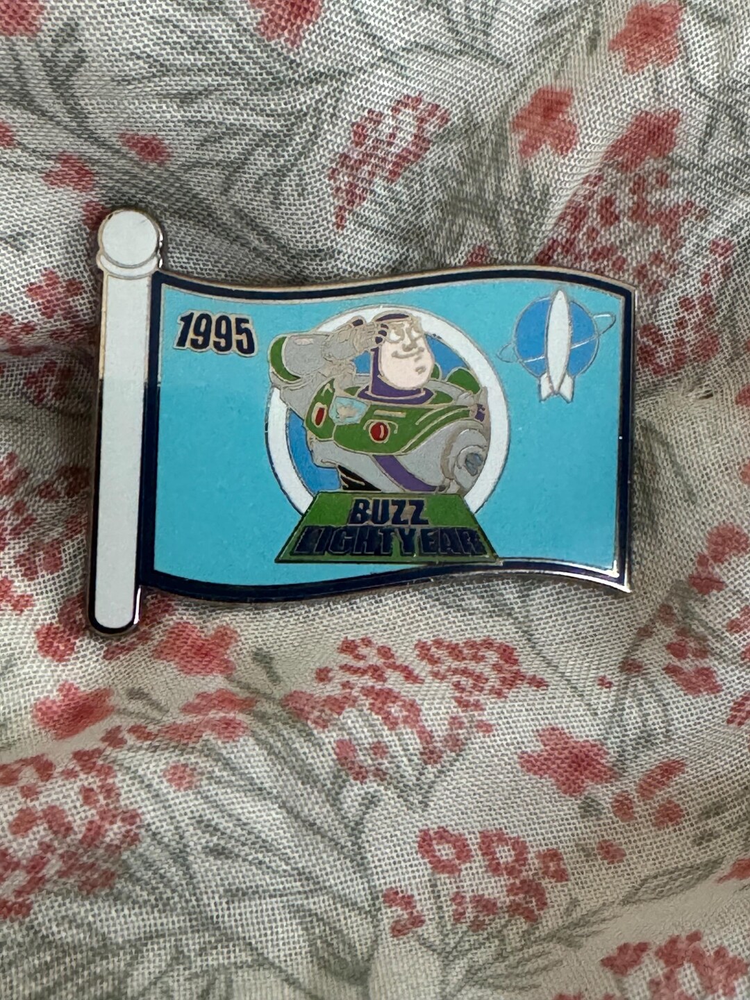 1995 Limited Edition Buzz Lightyear Pin. - Etsy