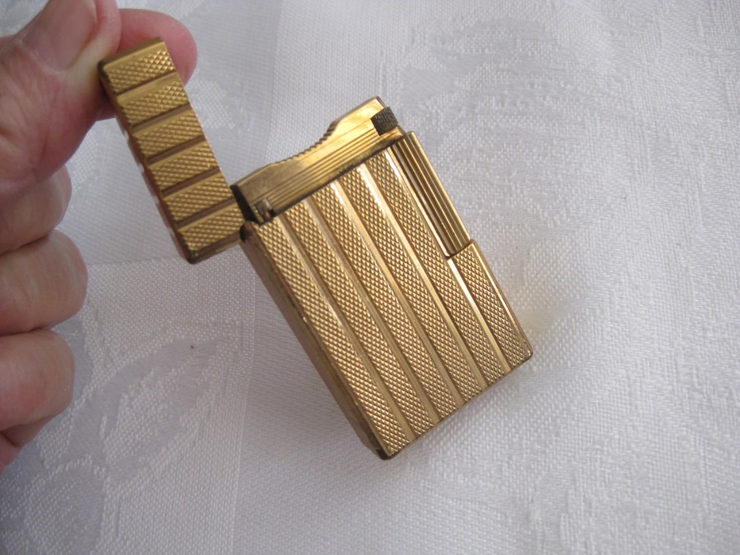 S.T. Dupont De Paris, Vintage Lighter, Made in France, # E2E379, Gold ...