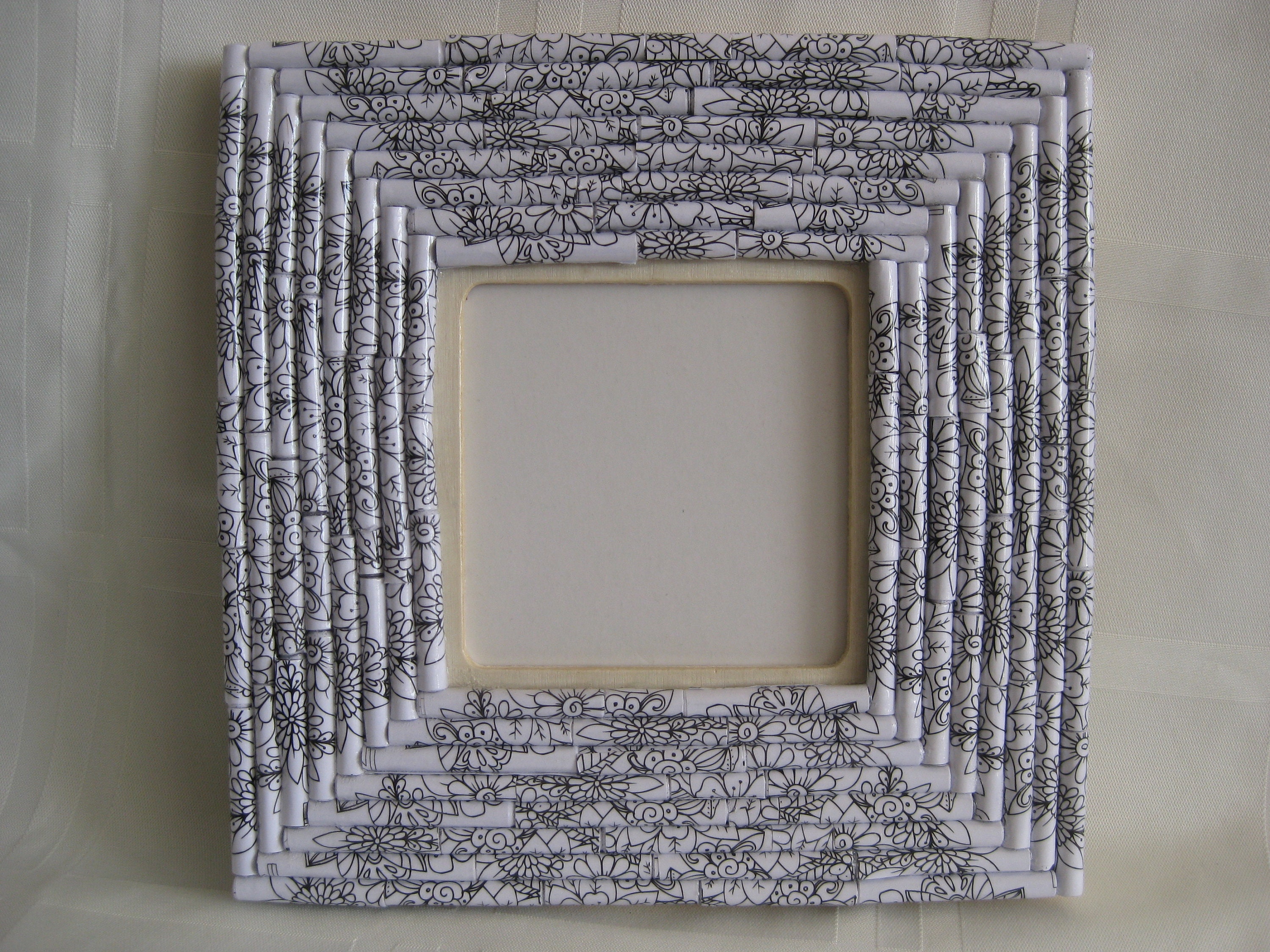 Handmade Photo Frames Designs With Paper