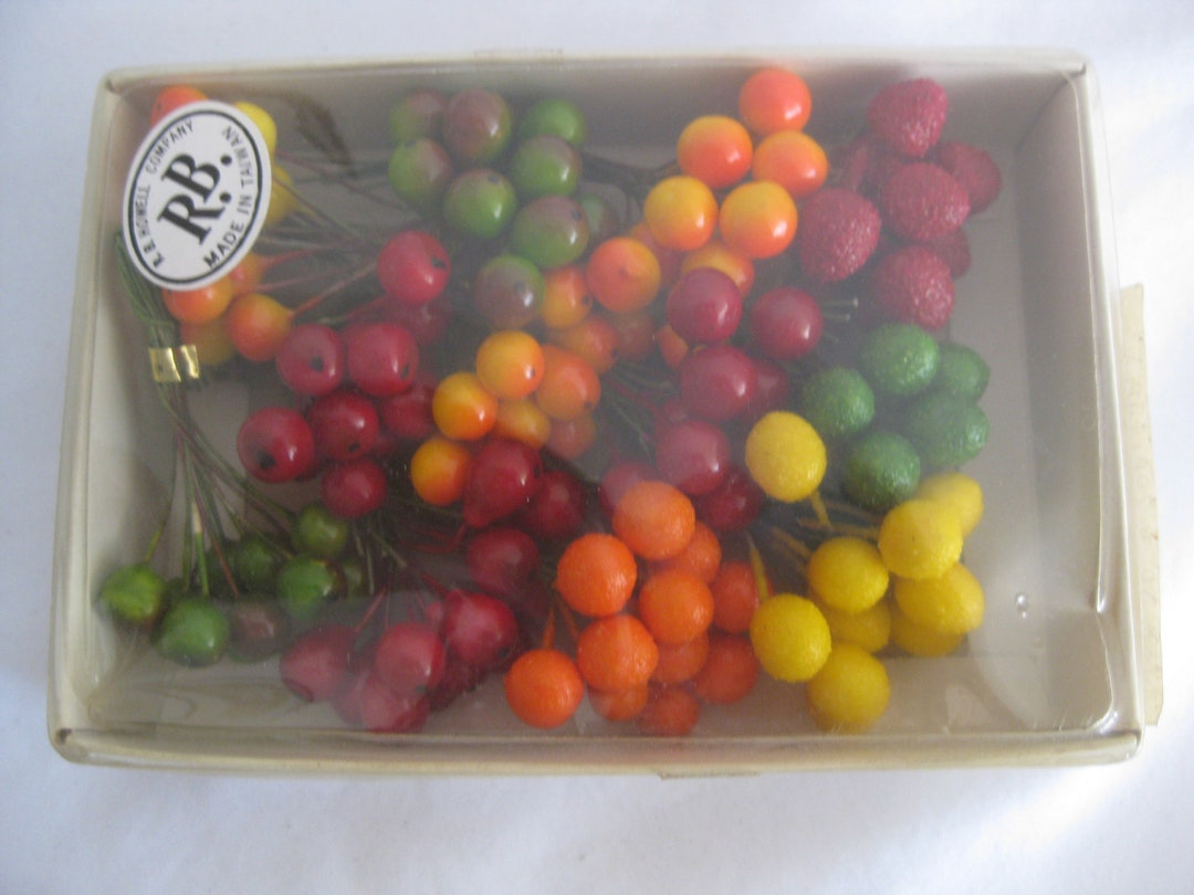 Assorted Bright Colors Berry Wire Picks 12 Bundles (11 Picks Each ...