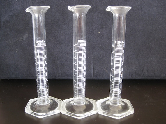 Lab Glass A vintage graduated cylinder lab glass by KIMAX | Etsy