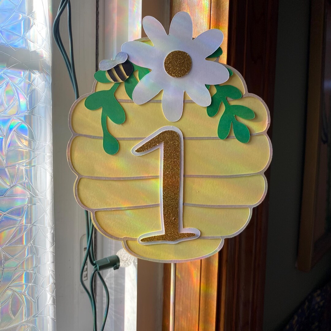 Bee Cake Topper I Customizable I Beehive Cake Topper for Birthdays - Etsy