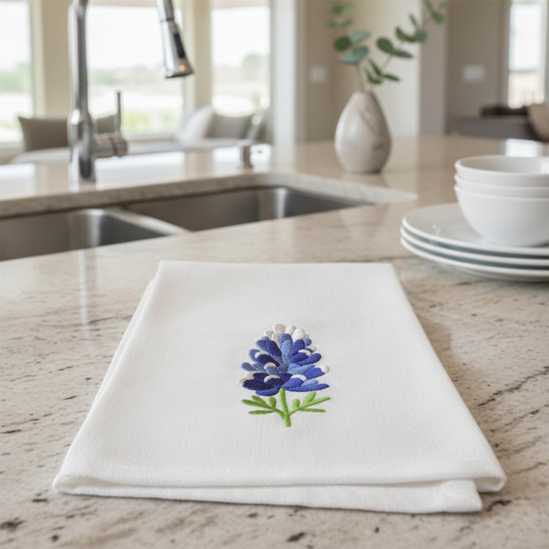 Bluebonnet Embroidery Design | Texas Wildflower Machine Embroidery ...