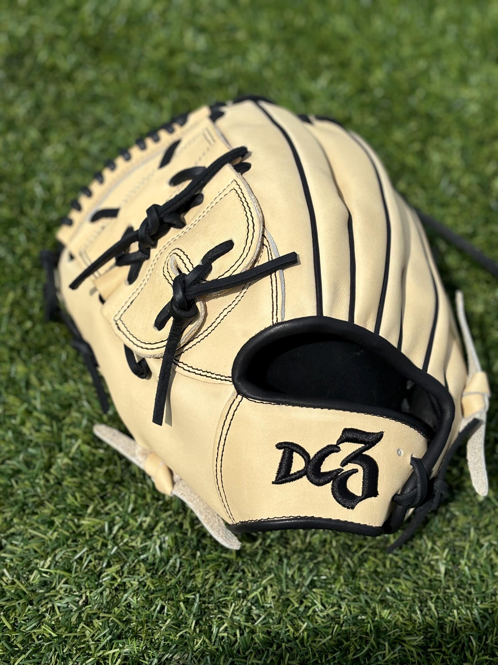 DC3 Customizable Baseball Glove - Etsy