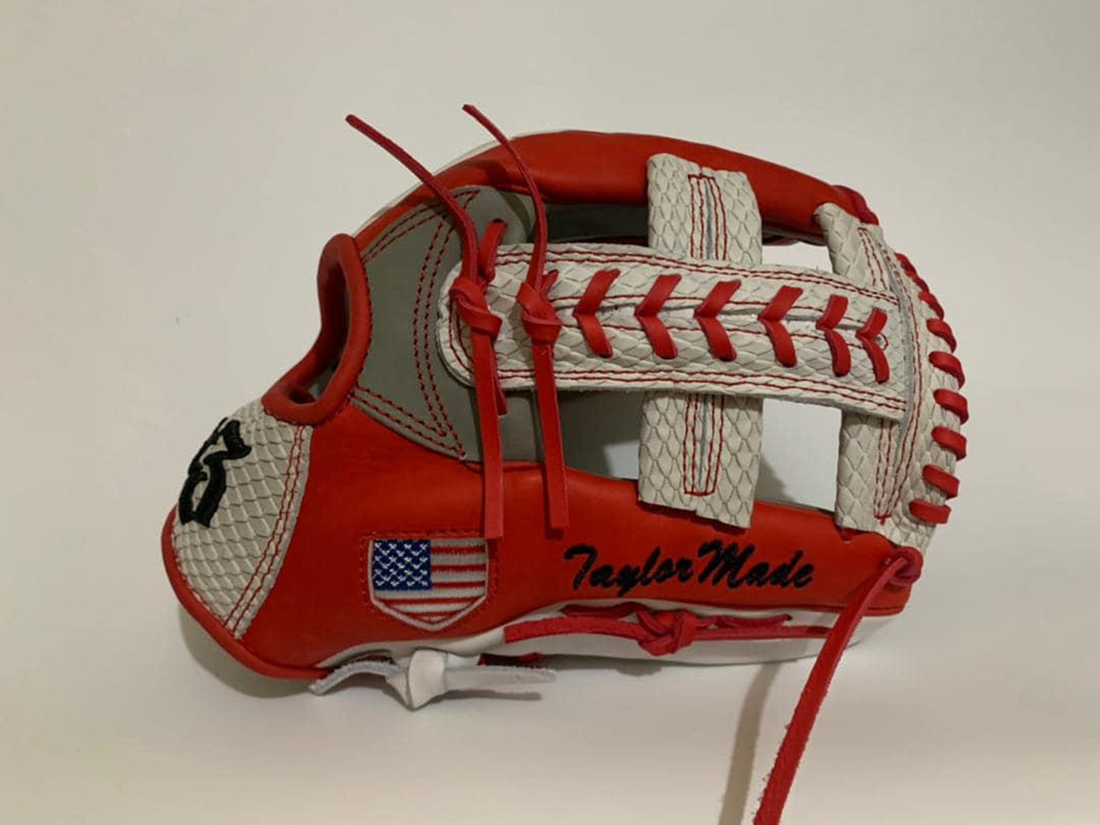 DC3 Customizable Baseball or Softball Glove Personalized Baseball Gear ...