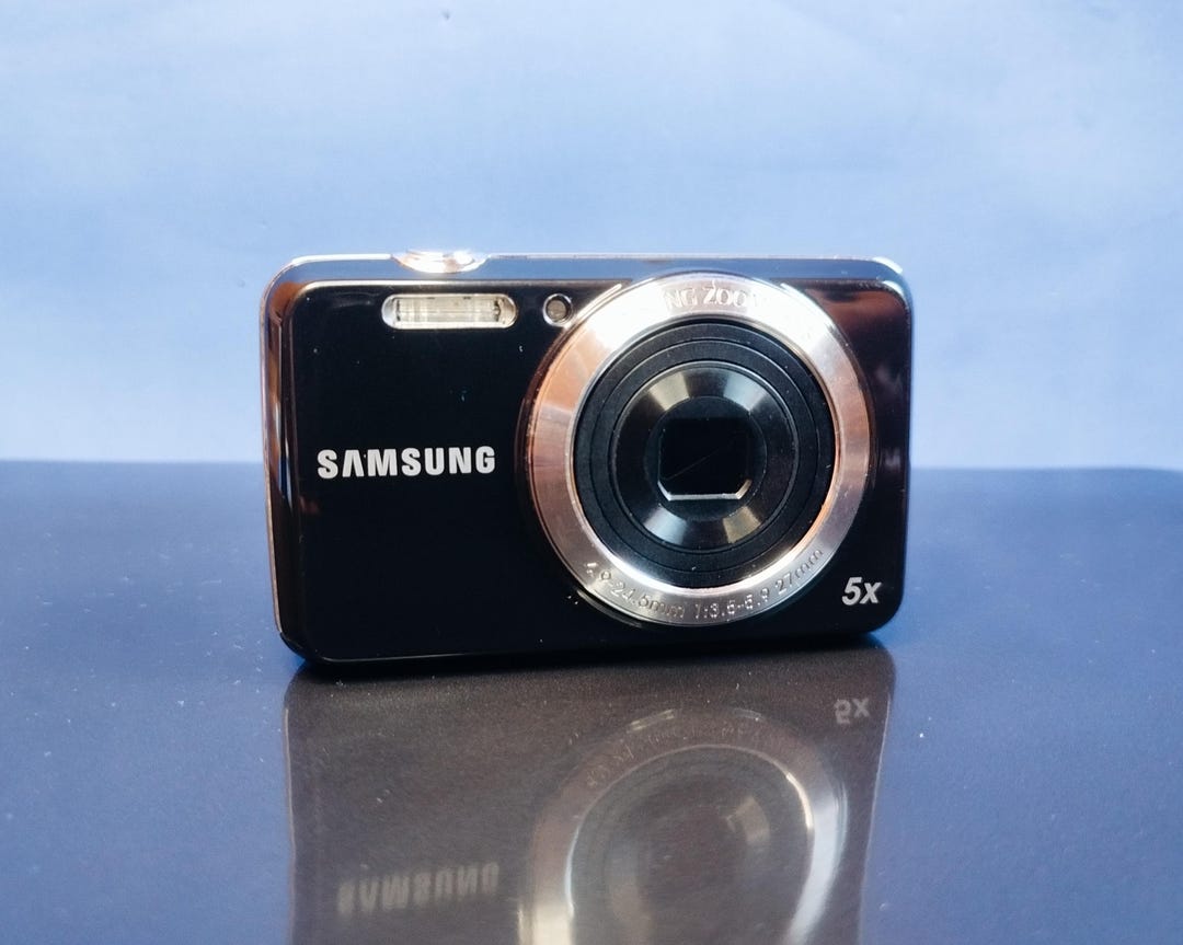 Samsung ES80 Black Compact Digital Camera. Working Y2K Digital Camera ...