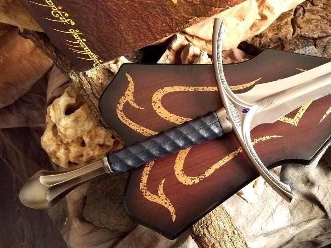 Handmade Ancient Elven Rune Greatsword Replica, Hand-forged Fantasy ...
