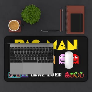 Pac-man Gaming Desk Mat, Pacman Mouse Pad, Retro Gamer Gift, Vintage ...