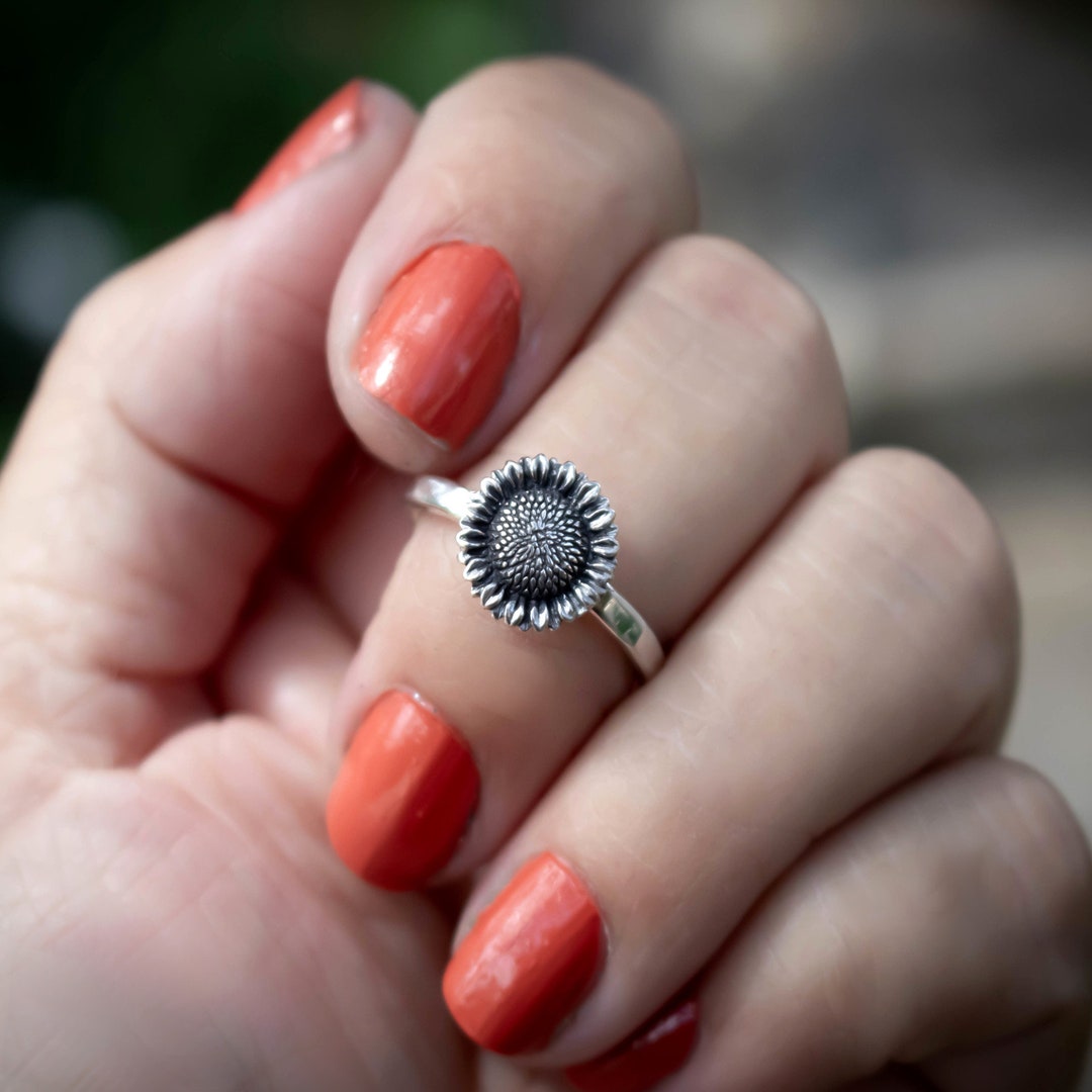 Sunflower Stacking Ring, Sterling Silver Sunflower Ring, Hammered Band ...
