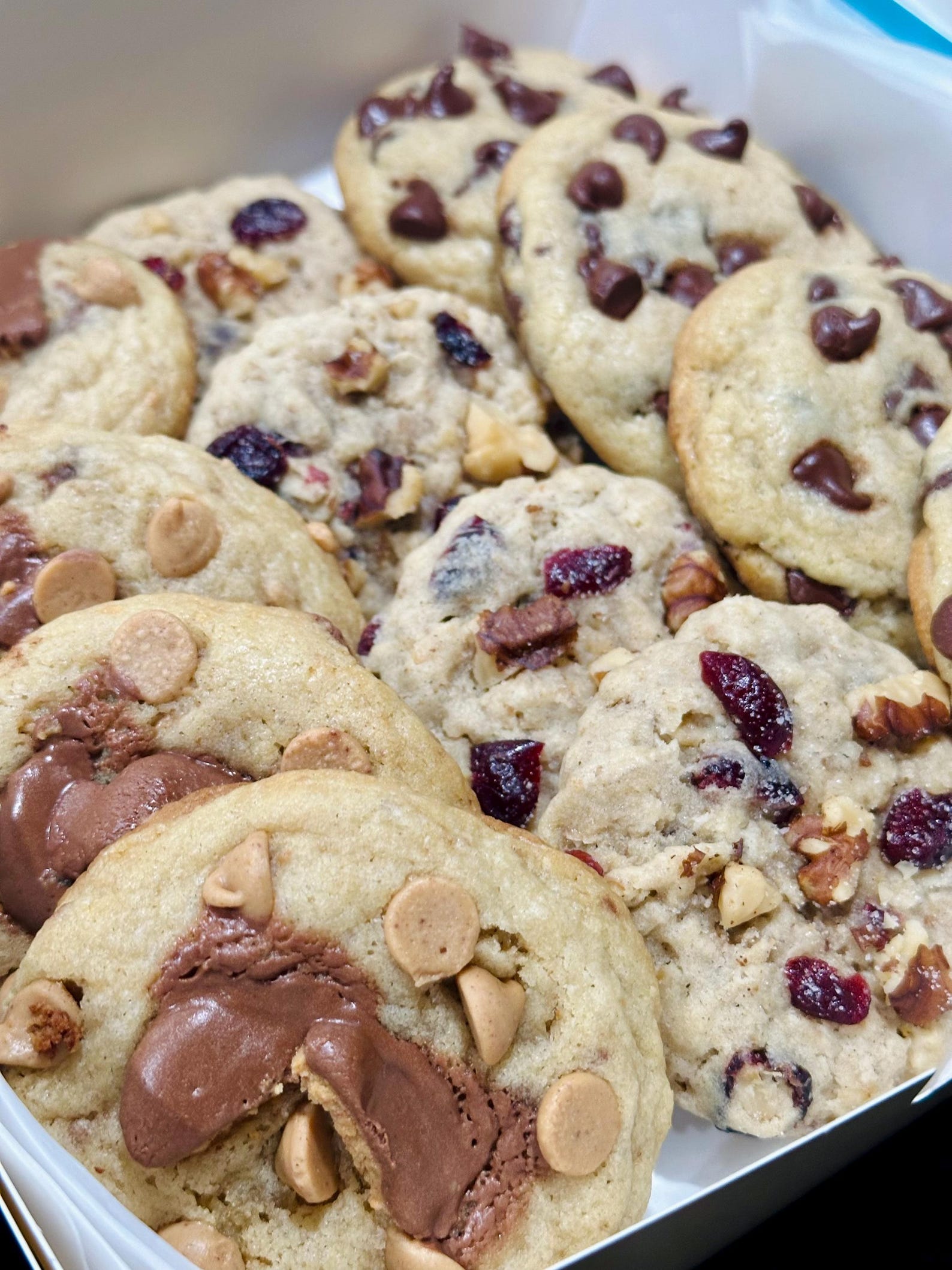Chocolate Chip Cookies, Assorted Cookies, Sweets, Party Favors ...