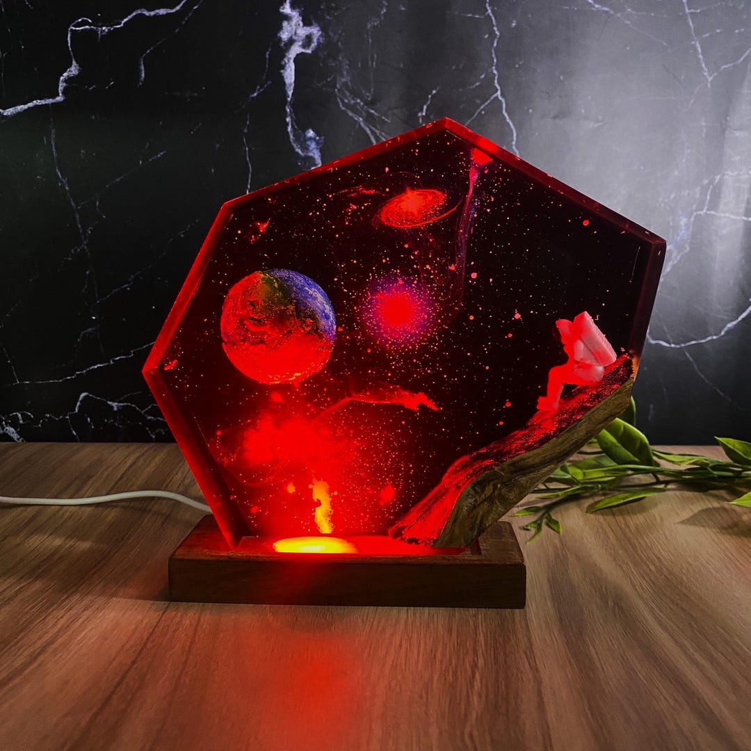 Custom Astro.naut Earth Resin Night Lamp, Earth-moon Epoxy Light ...
