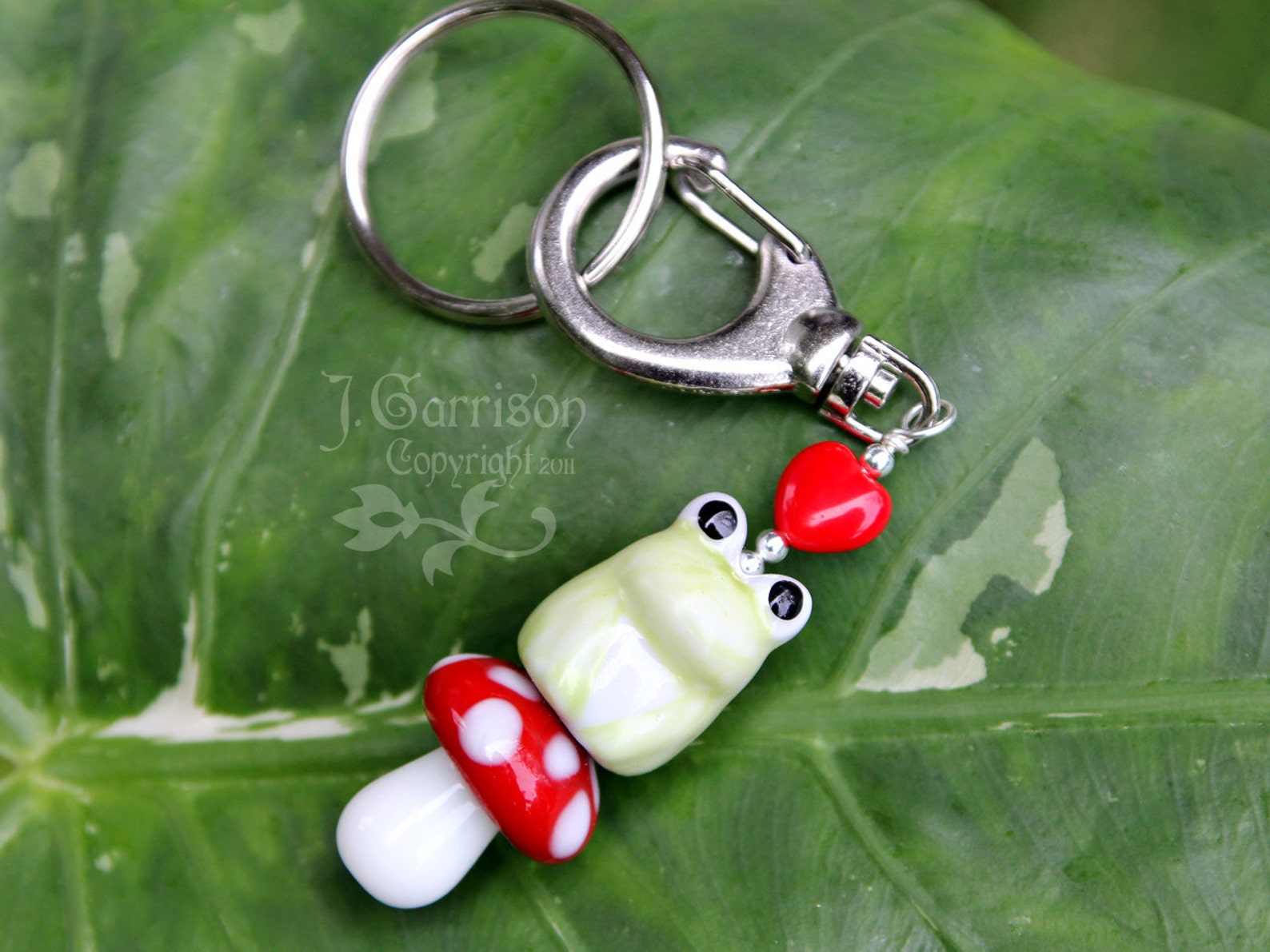Cute Frog Keychain Red Heart & Adorable Green Frog on Bright - Etsy