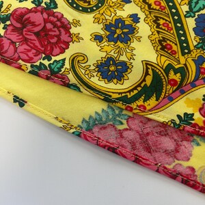 Portuguese Shawl, Viana's Tradicional Folklore Scarf Yellow (triangular ...