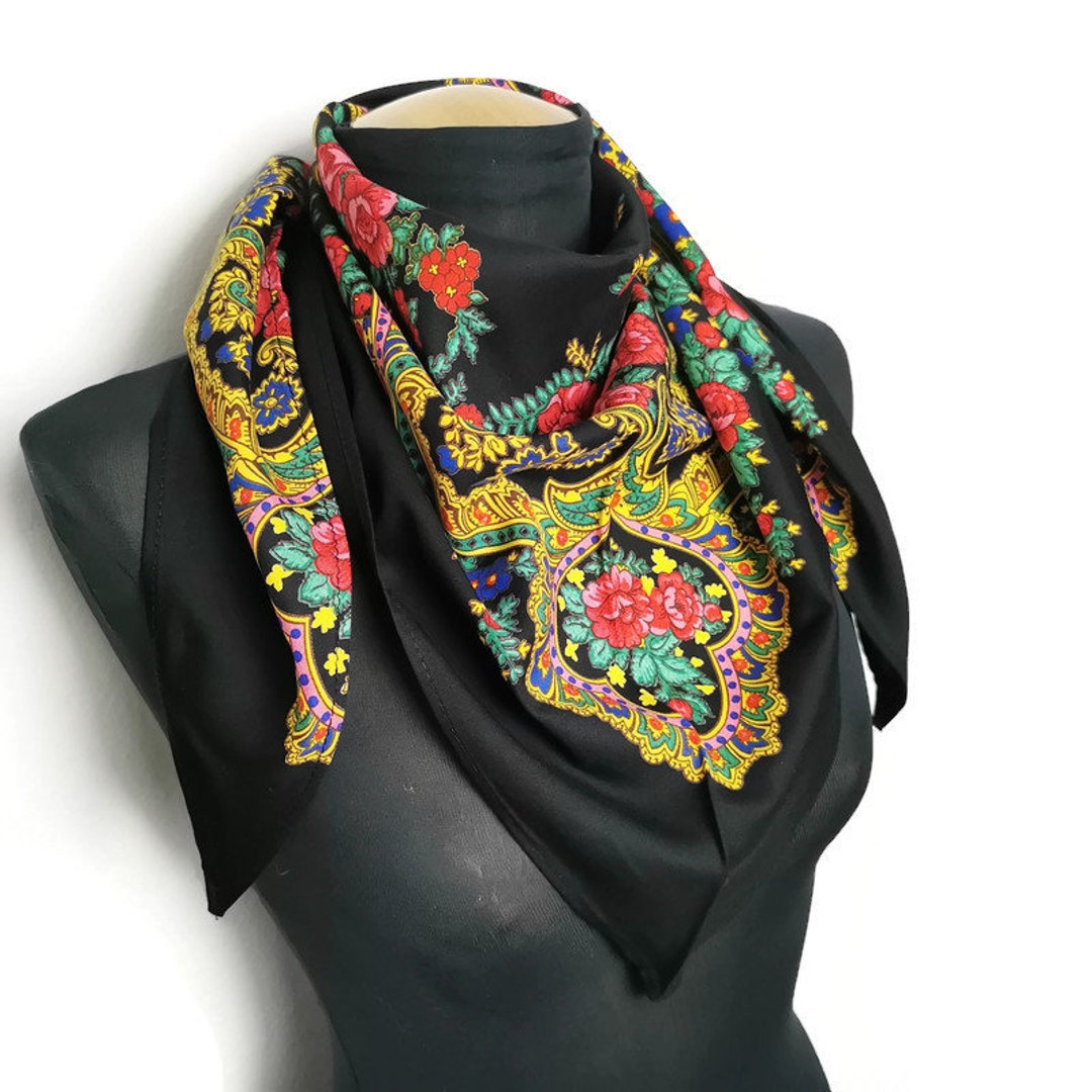 Black Triangular Viana Do Castelo Scarf, Portuguese Gray Shawl ...