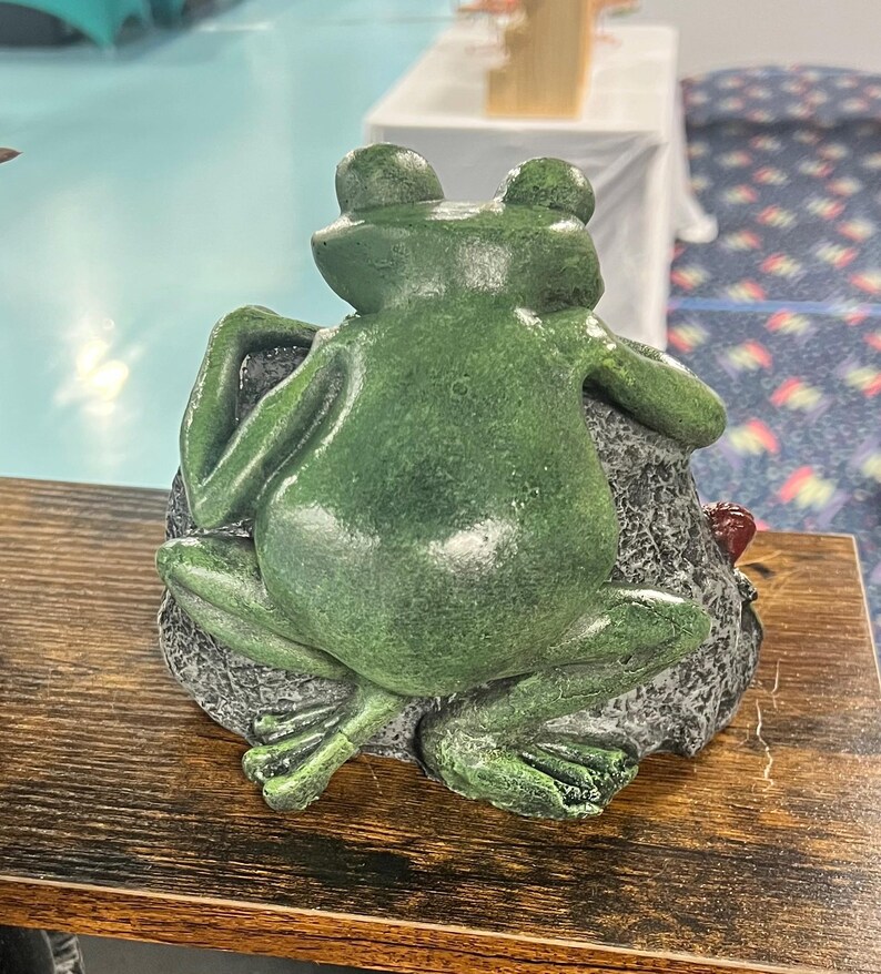 Welcome Frog Concrete Statue - Etsy
