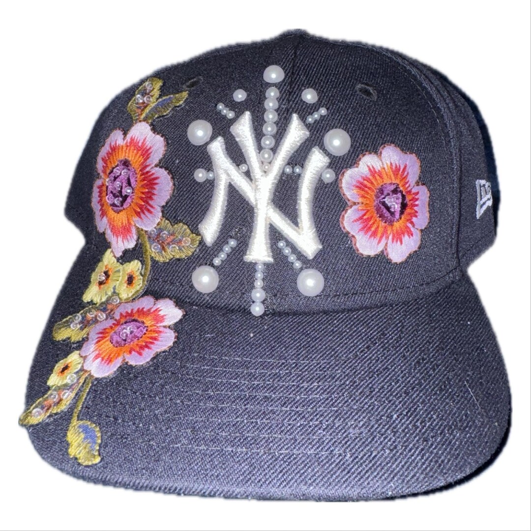 New York Yankees Custom Fitted Hat Floral Patch and Cross in Rhinestone ...