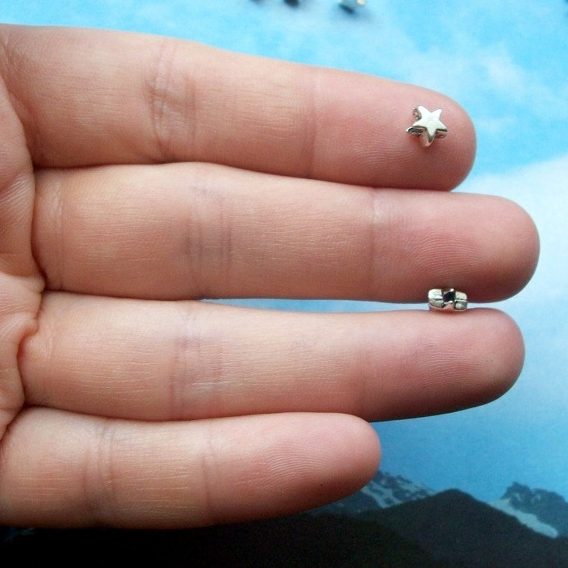 100 Very Tiny Star Beads, Smooth/plain, Shiny Silver Tone, 5mm - Etsy