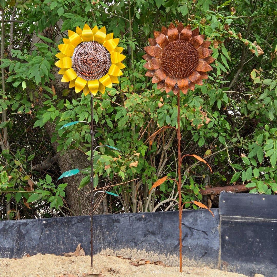 Rustic Metal Sunflower Garden Stake – Vintage Farmhouse Outdoor Decor ...