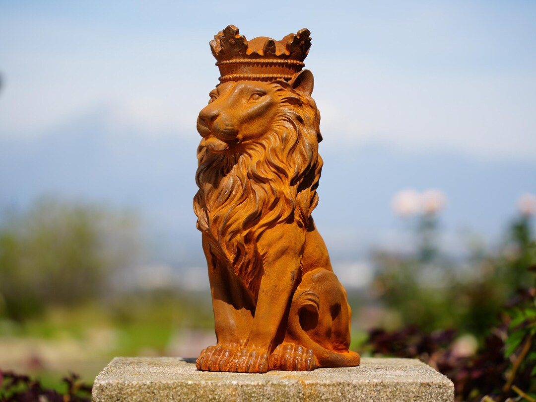 Cast Iron Lion Statue With Crown - Vintage Rust Patina Garden Decor ...