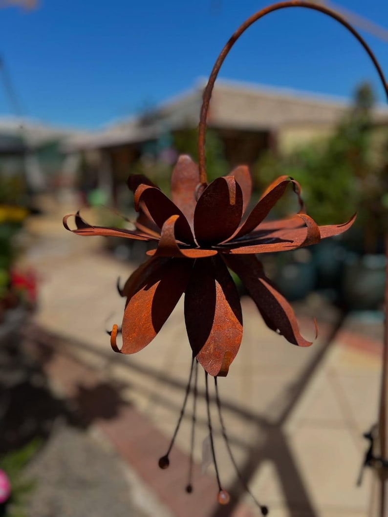 Rustic Metal Flower Stake, Garden Art Sculpture, Low-carbon Steel - Etsy
