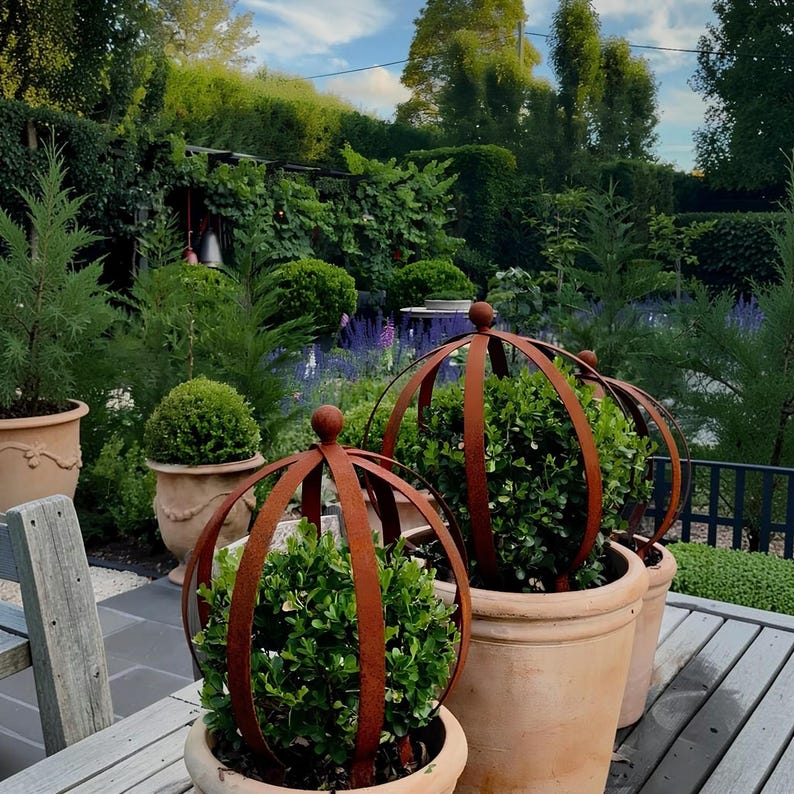 Rust Metal Topiary Ball Frames – Garden Sphere Planter Decor Set - Etsy