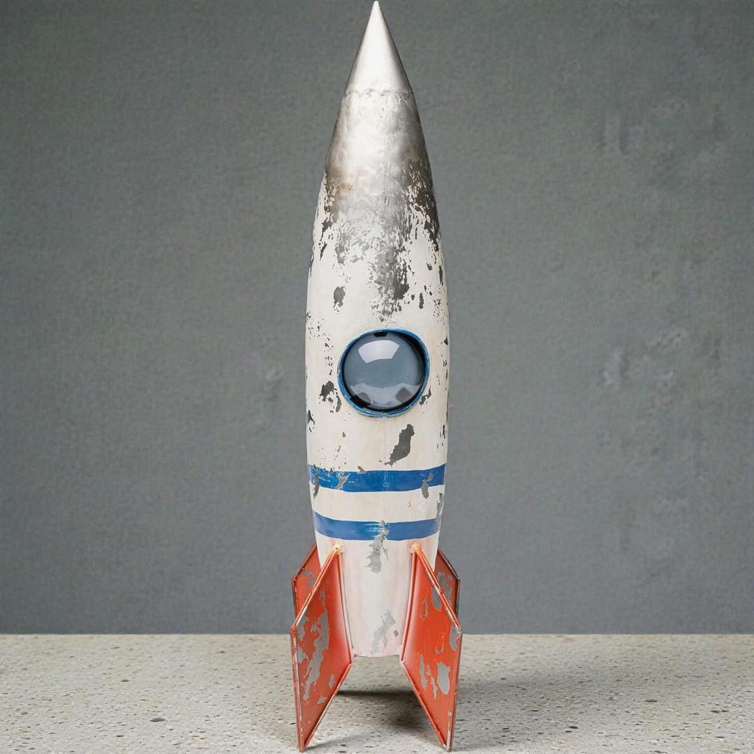 Vintage Metal Rocket Garden Sculpture With Solar Light – Retro Outdoor ...