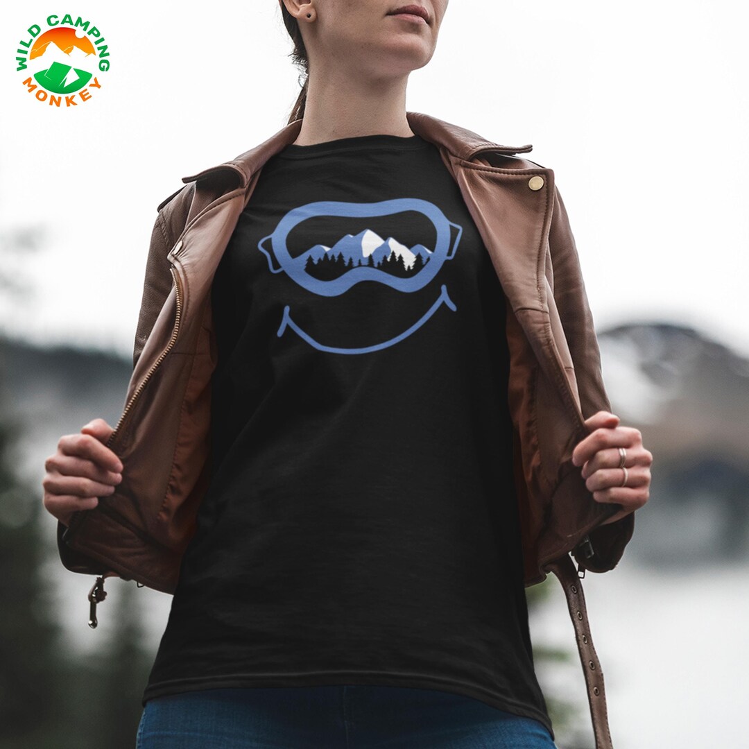 Smiley Ski T-shirt, Skiing Graphic Tee for Skiing Enthusiasts, Unisex ...