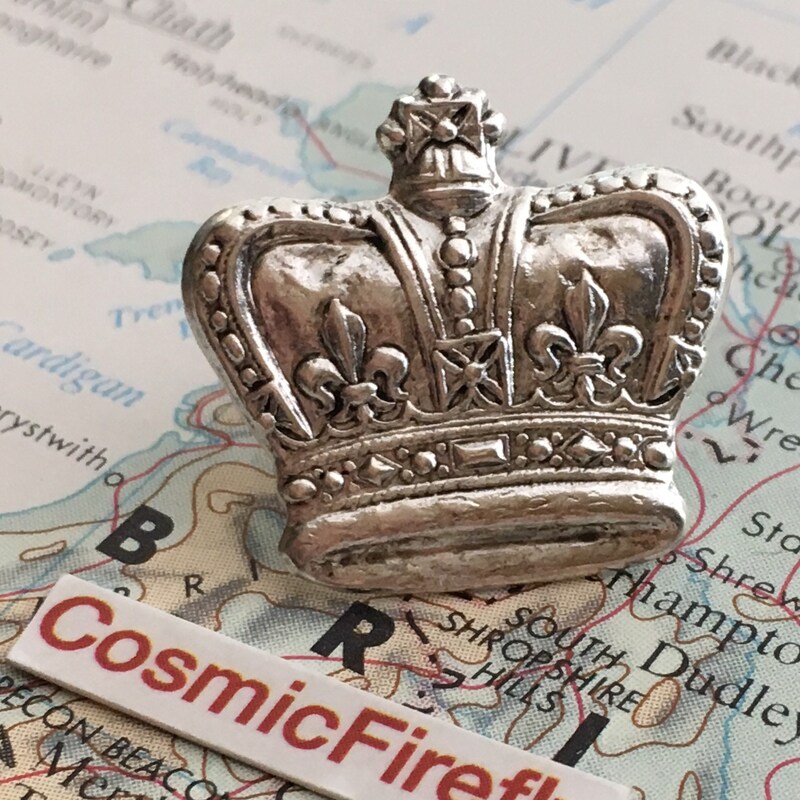 Crown Pin - Etsy