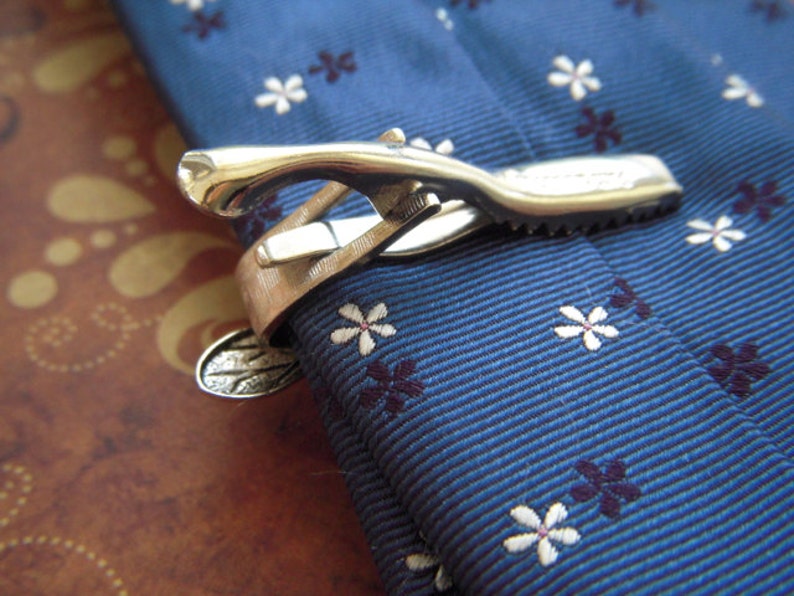 Steampunk Bee Tie Bar Clip Upcycled Vintage Watch Movement - Etsy UK