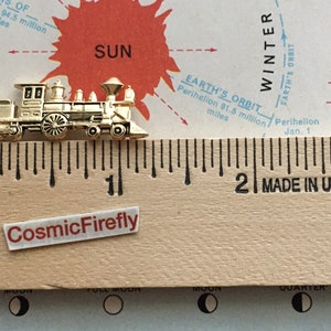 Tiny Vintage Brass Steam Train Lapel Pin Wild West Steampunk Brooch ...