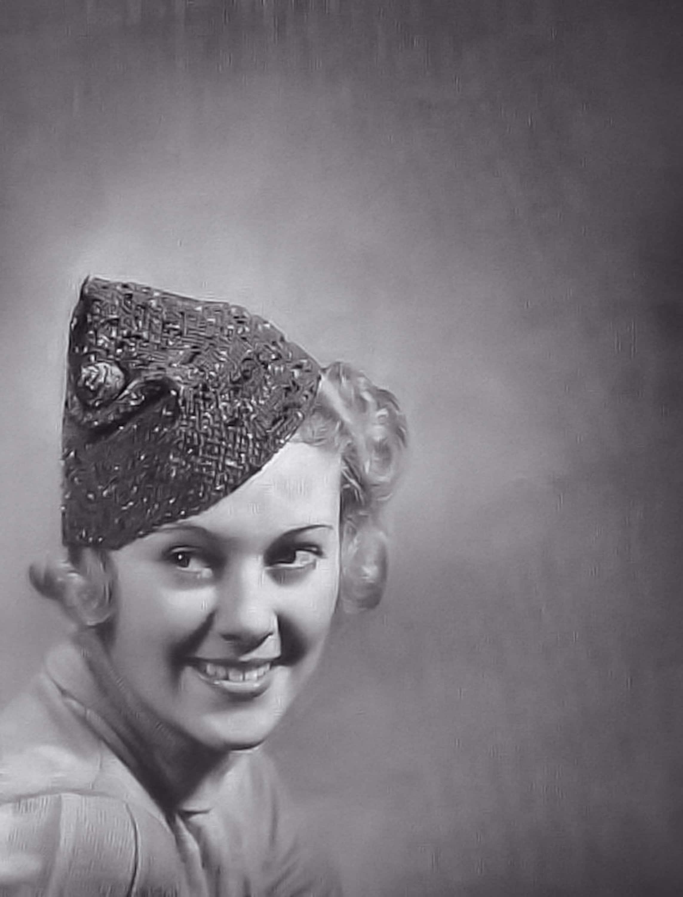 Vintage 1940s Crochet Hat Pattern: 'headliners in Knitted Chic ...