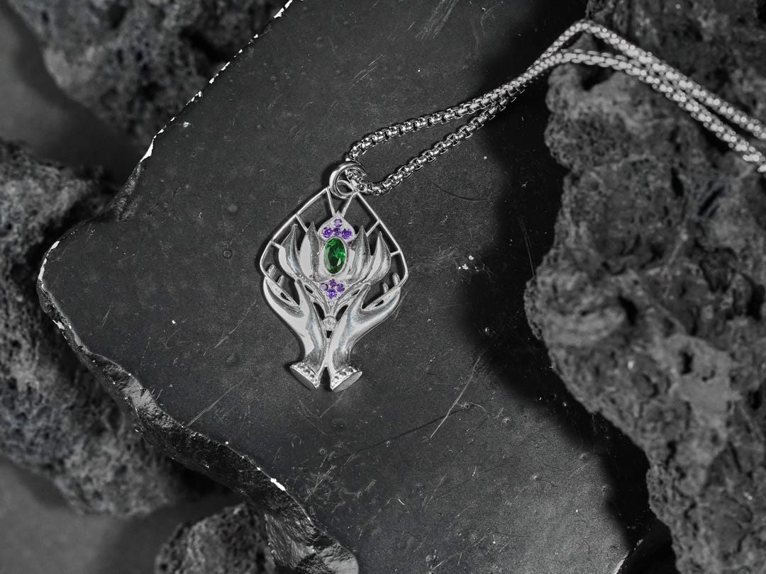 EXCLUSIVE Baldur's Gate 3 Amulet of the Devout Necklace, Handmade ...