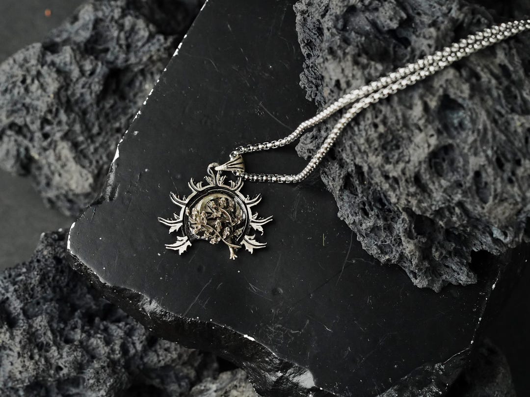 EXCLUSIVE Baldur's Gate 3 - Classes Badge Druid Necklace, Handmade ...