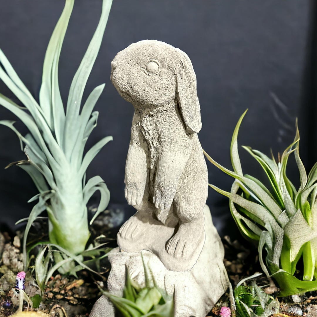 Small Standing Rabbit Hazel: Cast Stone, 1.6kg, 21x10x11cm - Frost ...