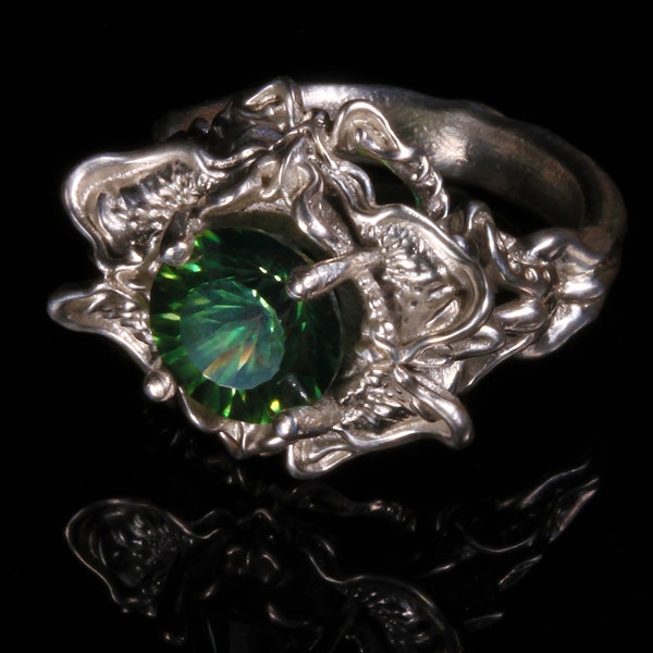 Alien Ring - Etsy