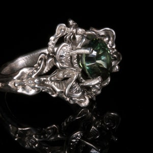 Giger Inspired Alien Ring With Ruby Bio Mechanical Organic Art Nouveau ...