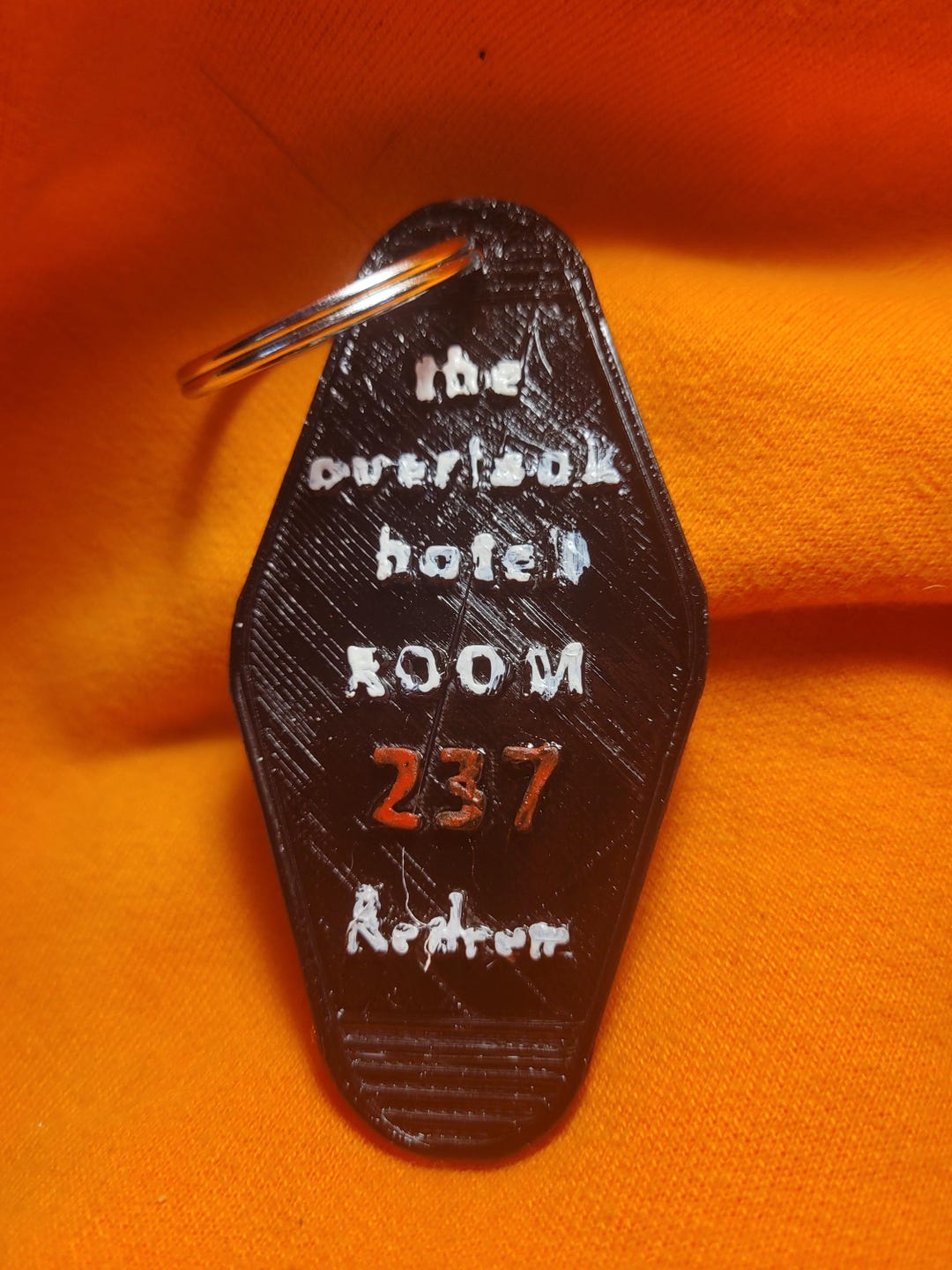 3D Printed/hand Painted Overlook Hotel Keychain - Etsy
