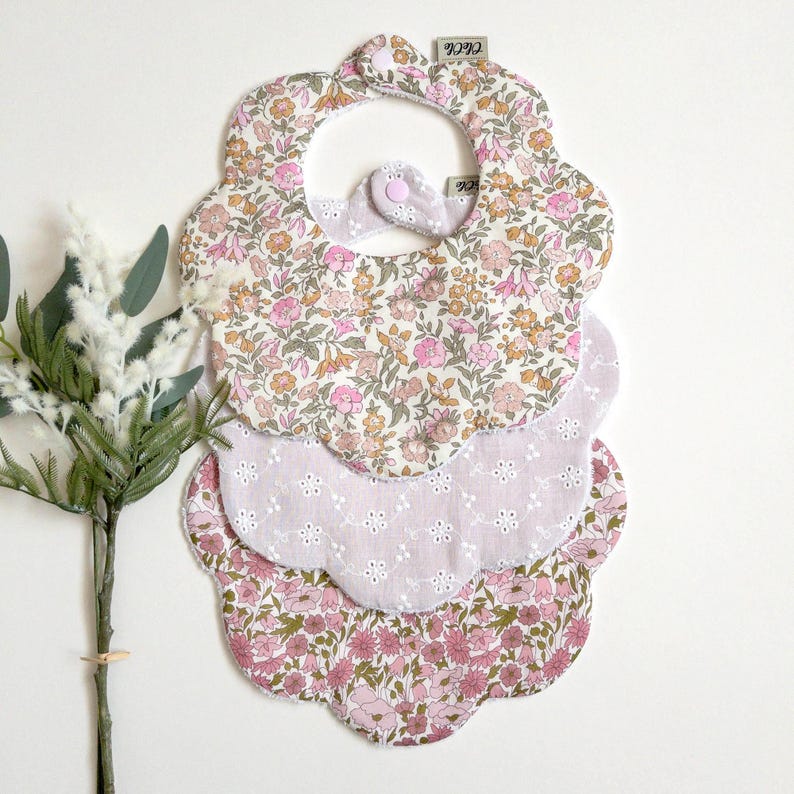 Scalloped Baby Dribble Bibs Liberty Fabric Floral Drool Bib for Newborn ...