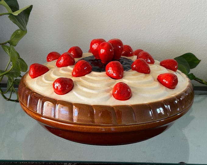 Vintage Portuguese Majolica Pie Keeper With Strawberry and Blueberry ...