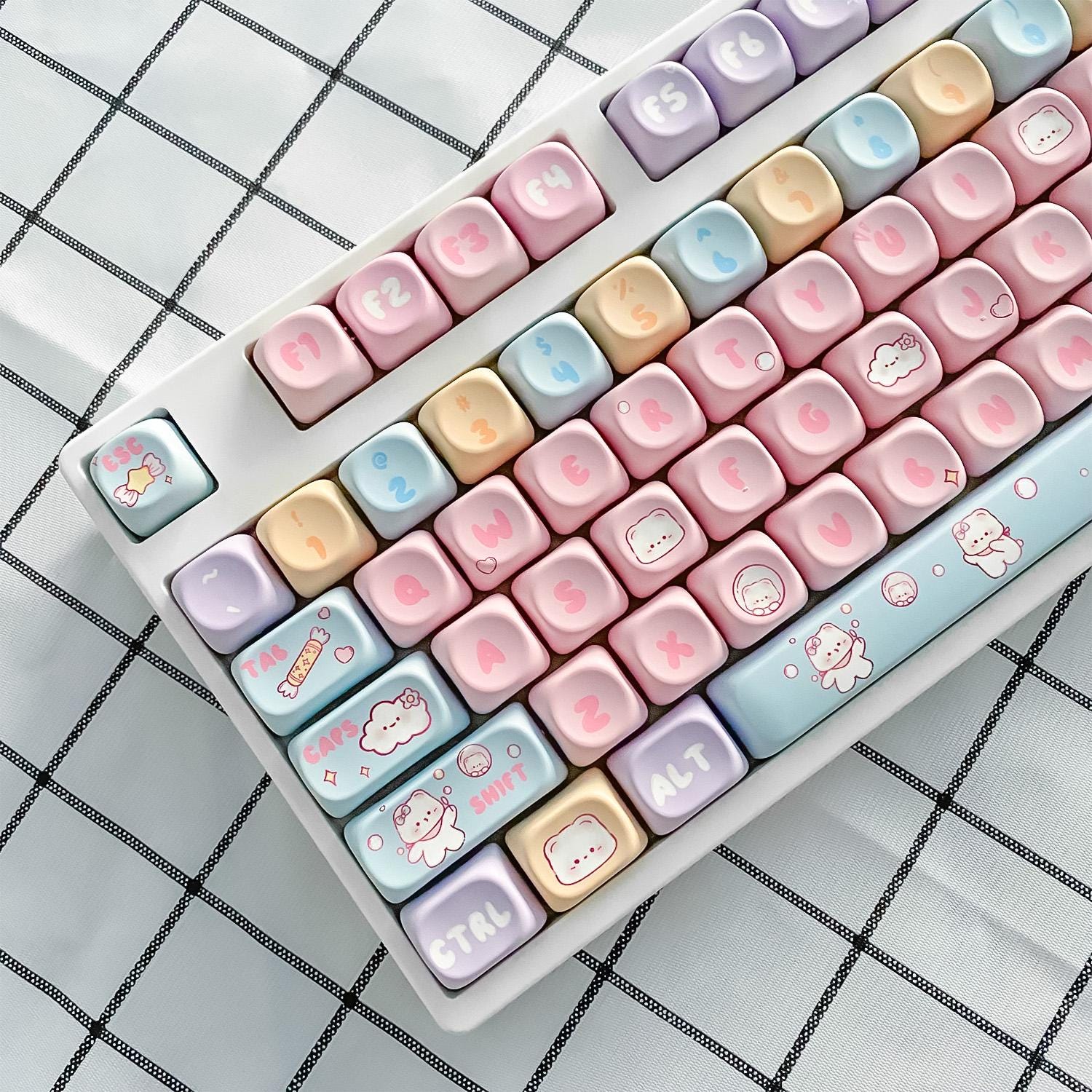 Cute and Round MOA Keycaps With Candy Bear Theme - 127 Pink - Blue PBT ...