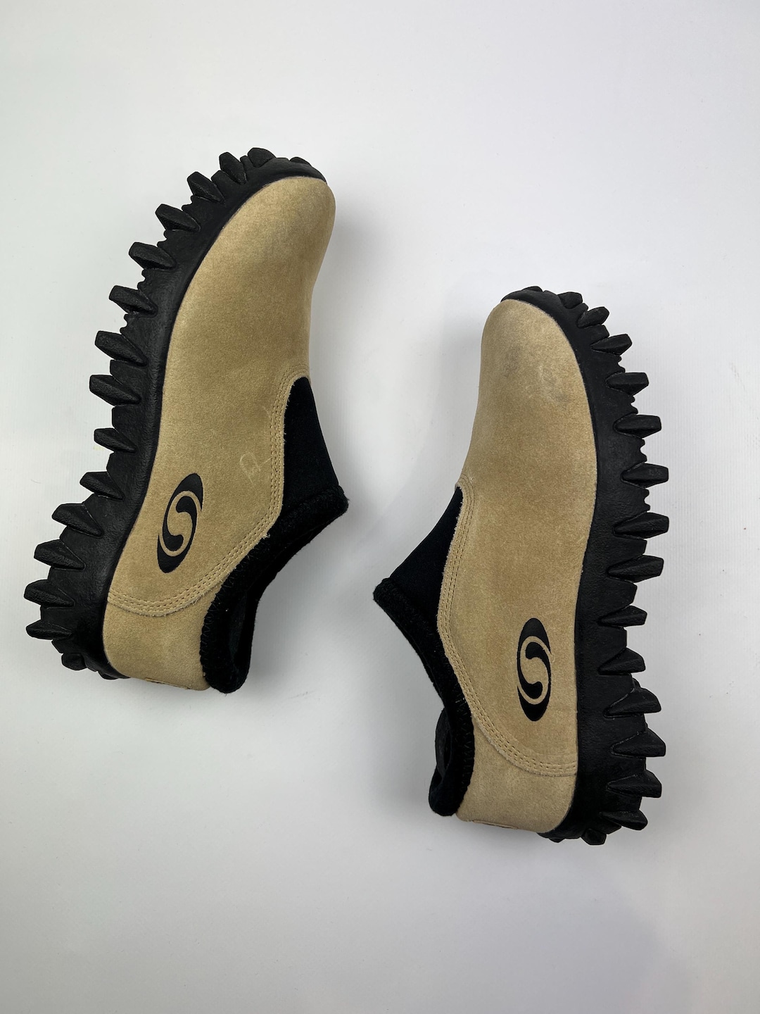 Salomon Clogs Slip on Suede Beige Black Hike Mountain Adventure Shoes ...