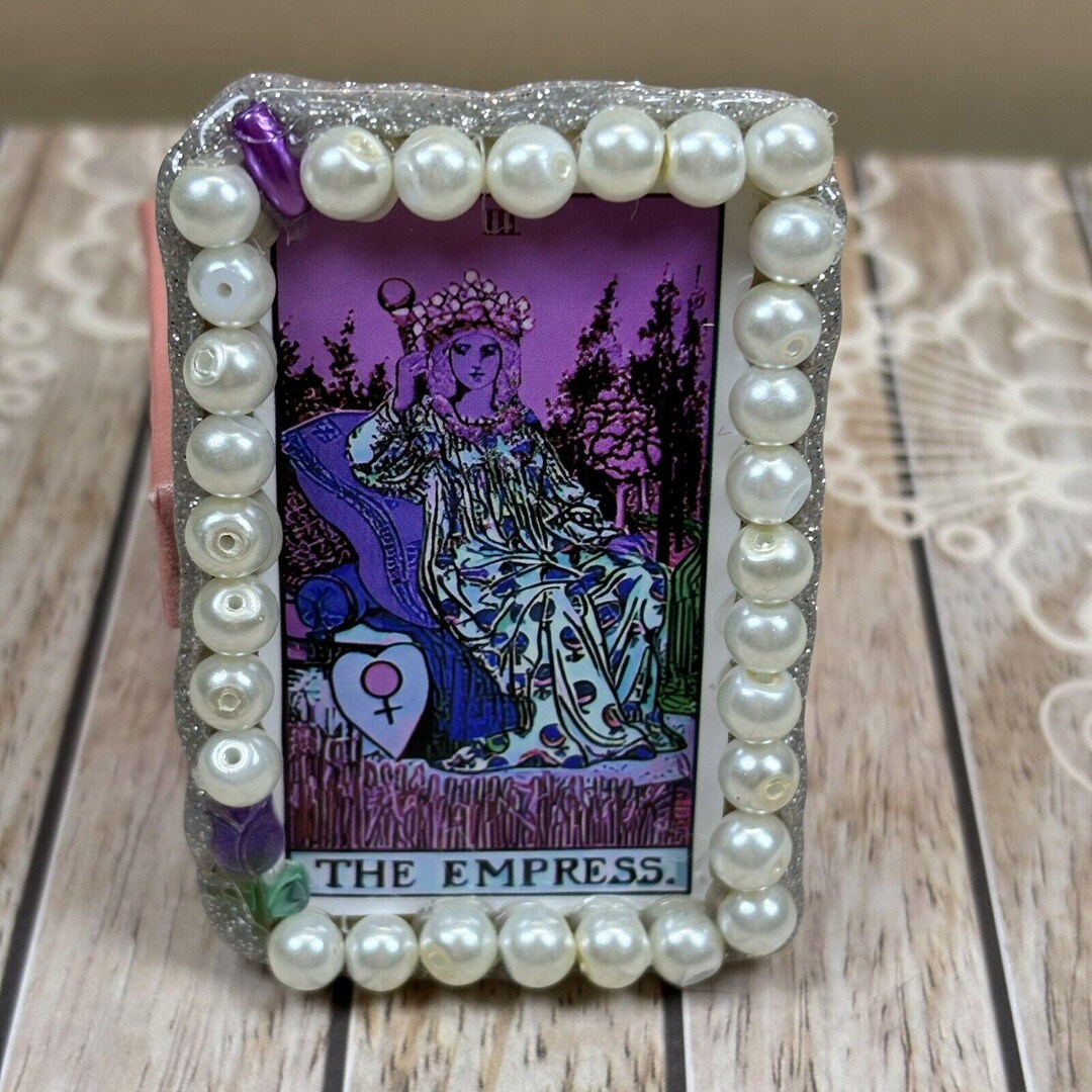 Brooch the Empress Tarot Card Badge Jewellery Coat Scarf Accessory ...
