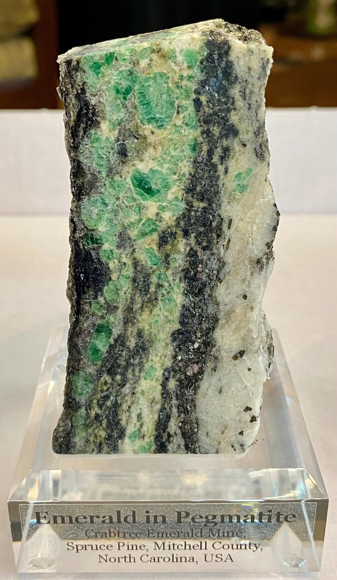 Emeralds in Pegmatite, Polished Slice, Crabtree Mine, Spruce Pine, NC ...