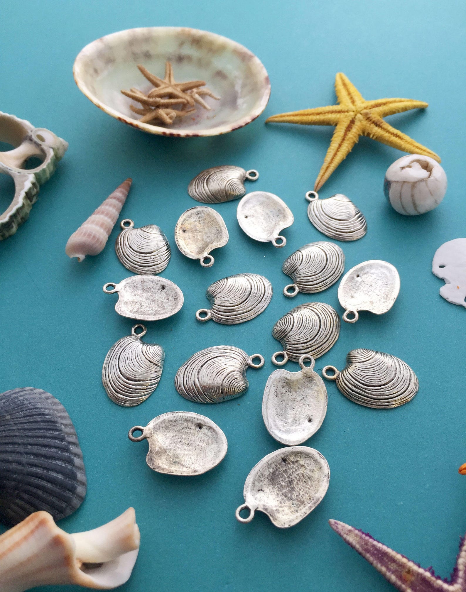 Antique Silver Clam Shell Charms 15x22mm 2pcs / Nunn - Etsy