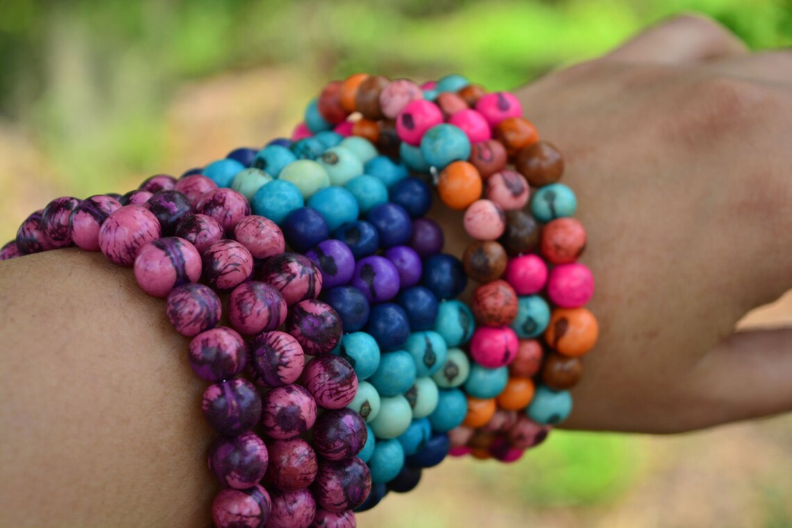 Natural Citrus Acai Beads Bracelet: Colorful Acai Beads Memory Wire ...